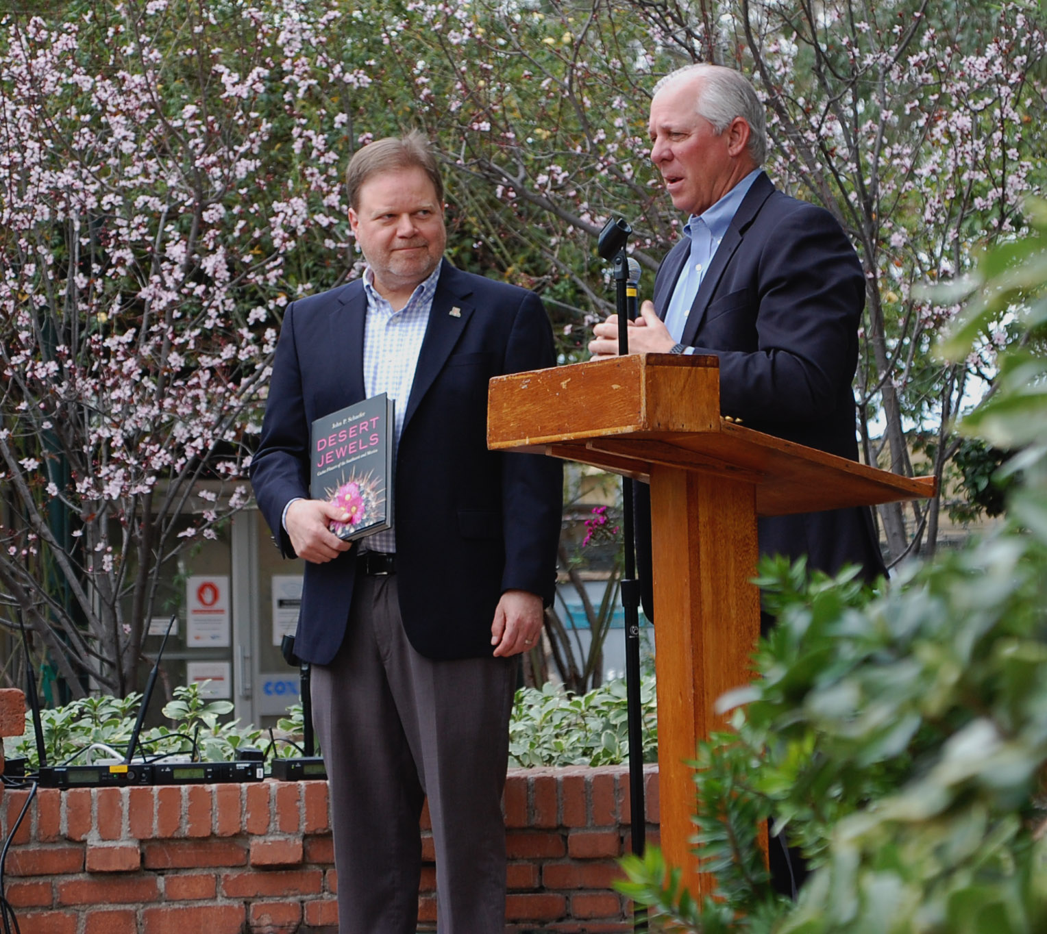 Photos from UA Libraries Spring Talk with John Schaefer | UAPress